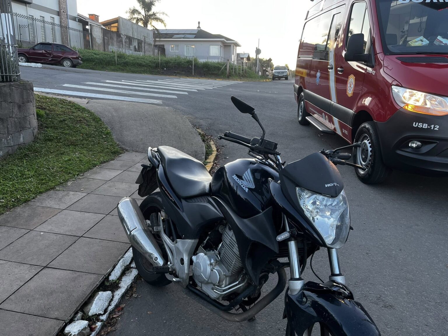 Carro capota na BR-470, em Garibaldi | Estação FM